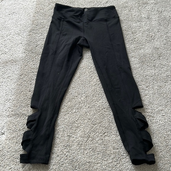 GAIAM | Pants & Jumpsuits | Gaiam Black Yoga Pants With A Criss Cross ...